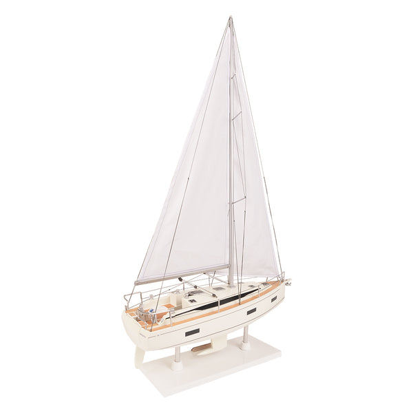 Y216 - Bavaria C-42 (L40) Sailboat model – OMHVN