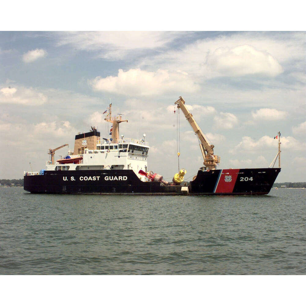 USCGC Elm (WLB-204) L76cm Ship Model – OMHVN